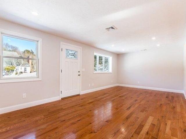 house with 3 bedroom, Falmouth MA ES105059668