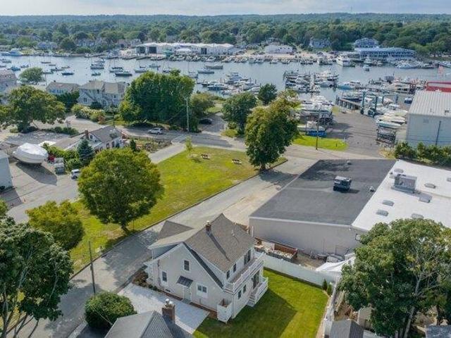 house with 3 bedroom, Falmouth MA ES105109698