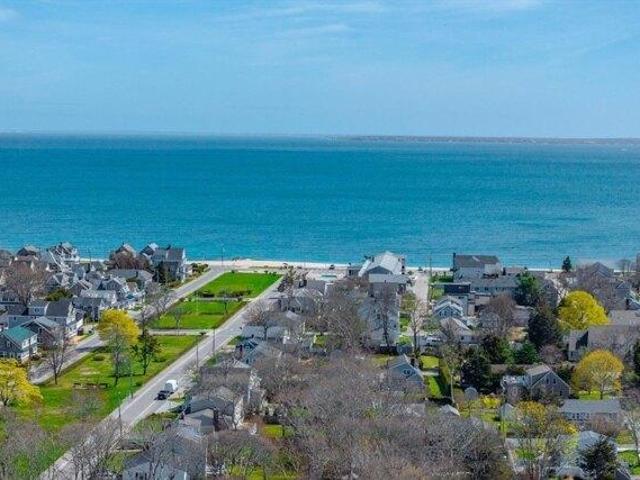 house with 3 bedroom, Falmouth MA ES105232635