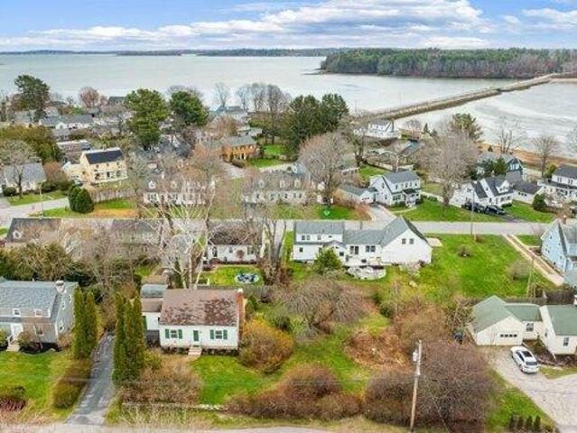 house with 3 bedroom, Falmouth ME DS102479206