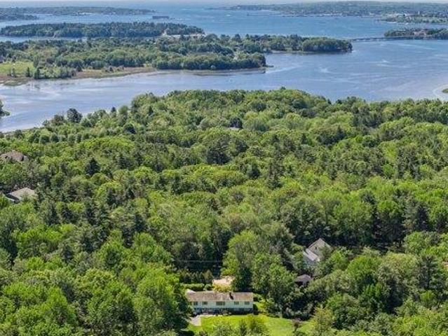 house with 3 bedroom, Falmouth ME DS103932323