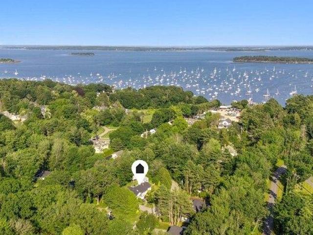 house with 3 bedroom, Falmouth ME DS104374113