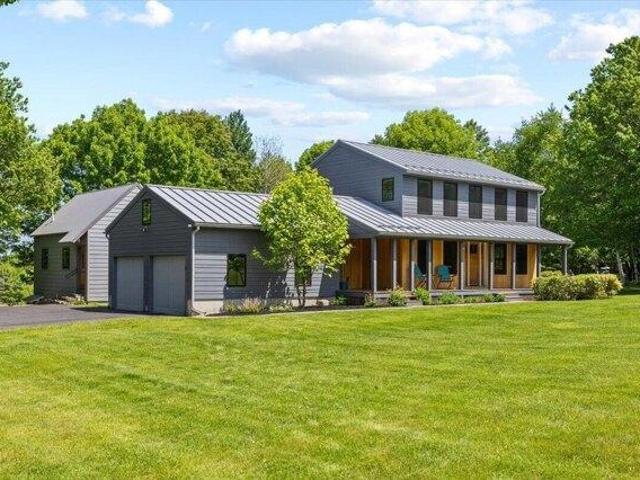 house with 3 bedroom, Falmouth ME ES103035783