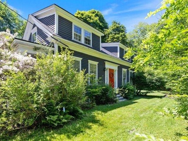 house with 3 bedroom, Falmouth ME ES103927536