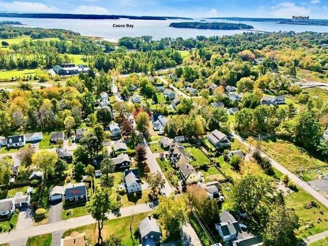 house with 3 bedroom, Falmouth ME ES104011402