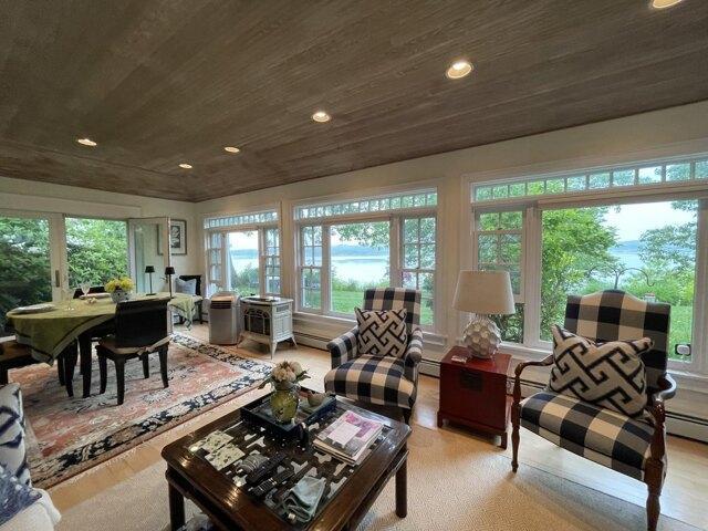 house with 3 bedroom, Falmouth ME ES104238138