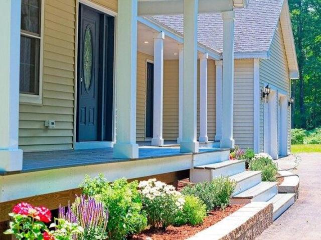 house with 3 bedroom, Falmouth ME ES105141579