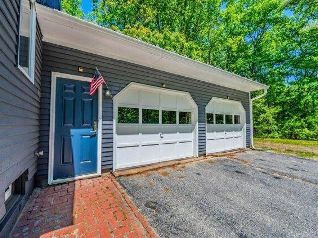 house with 3 bedroom, Falmouth ME ES105116056