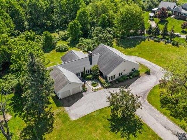 house with 3 bedroom, Falmouth ME ES105116270