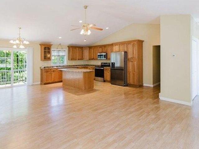 house with 3 bedroom, Farmington ME ES104077848