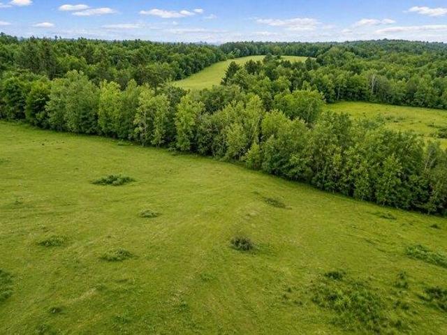 house with 3 bedroom, Farmington ME ES104443516