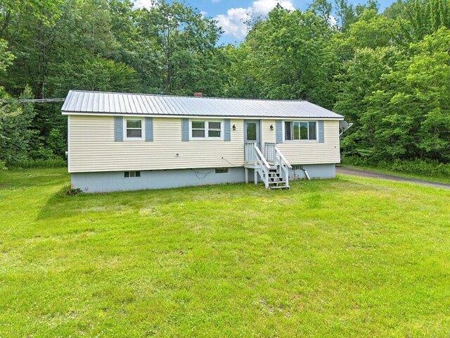 house with 3 bedroom, Farmington ME ES105108756