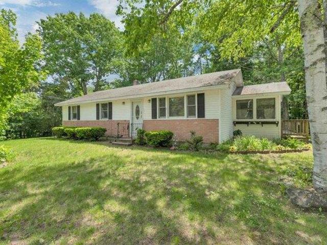 house with 3 bedroom, Farmington NH DS104115569
