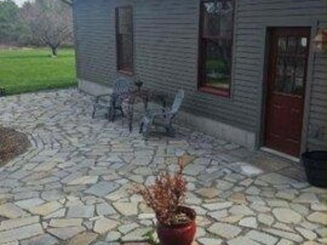house with 3 bedroom, Farmington NH ES104115453