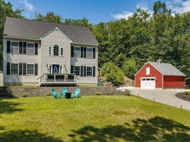 house with 3 bedroom, Farmington NH ES104189997