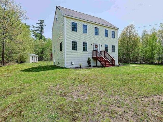 house with 3 bedroom, Farmington NH ES103185336