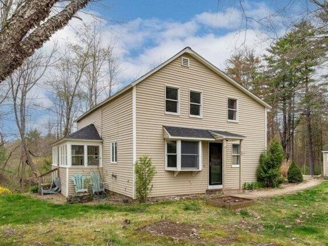 house with 3 bedroom, Farmington NH ES103434244