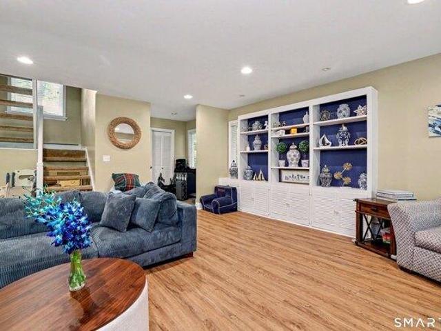 house with 3 bedroom, Farmington CT DS102477576