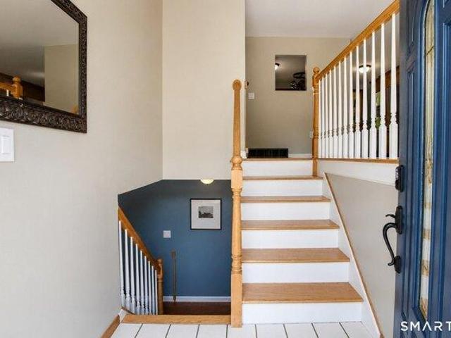 house with 3 bedroom, Farmington CT DS103932897