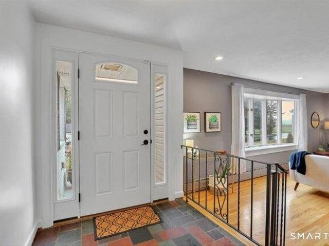 house with 3 bedroom, Farmington CT ES104263508