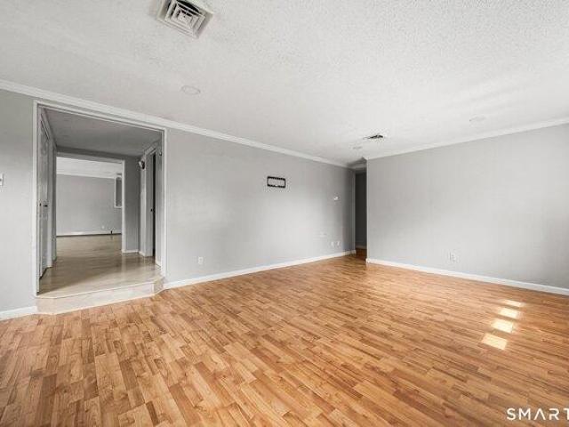 house with 3 bedroom, Farmington CT ES105157123