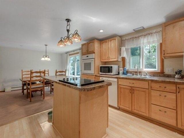 house with 3 bedroom, Fitchburg MA DS102254884