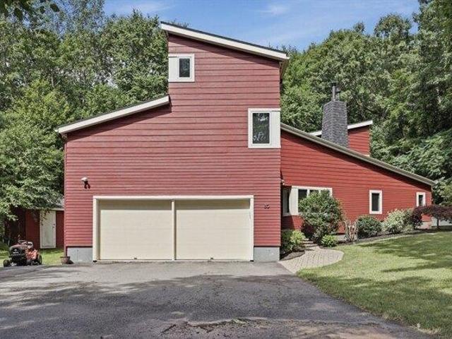 house with 3 bedroom, Fitchburg MA DS104189079