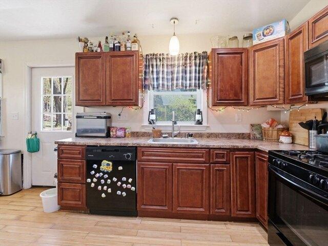 house with 3 bedroom, Fitchburg MA ES102922764