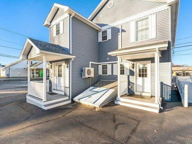 house with 3 bedroom, Fitchburg MA ES103443390