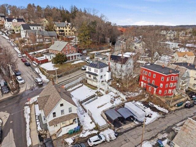 house with 3 bedroom, Fitchburg MA ES103930073