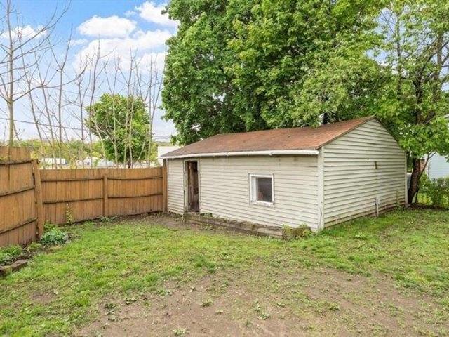 house with 3 bedroom, Fitchburg MA ES103188734