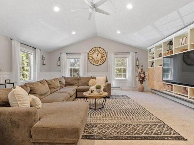 house with 3 bedroom, Fitchburg MA ES104789930