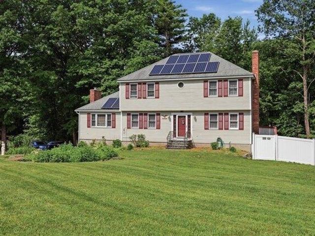 house with 3 bedroom, Fitchburg MA ES104812266