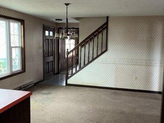 house with 3 bedroom, Fitchburg MA ES104850933