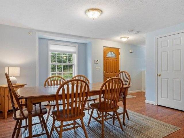 house with 3 bedroom, Fitchburg MA ES104994739