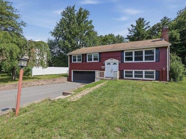 house with 3 bedroom, Fitchburg MA ES104007643