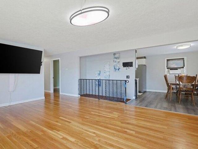 house with 3 bedroom, Fitchburg MA ES105082062