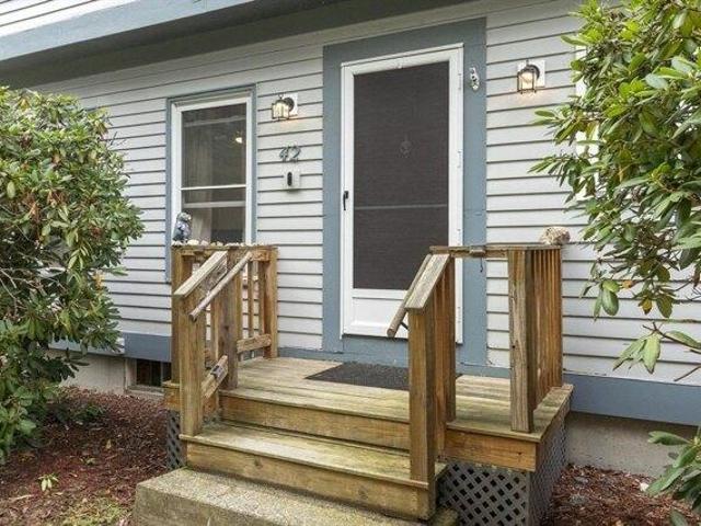 house with 3 bedroom, Fitchburg MA ES105094021