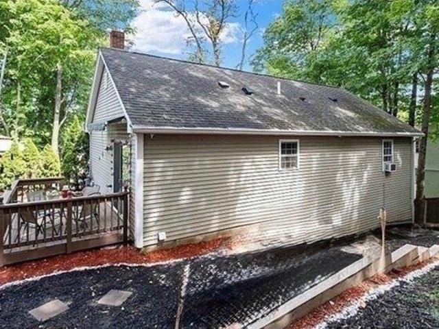 house with 3 bedroom, Fitchburg MA ES105107624