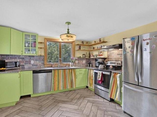 house with 3 bedroom, Fitchburg MA ES105107929