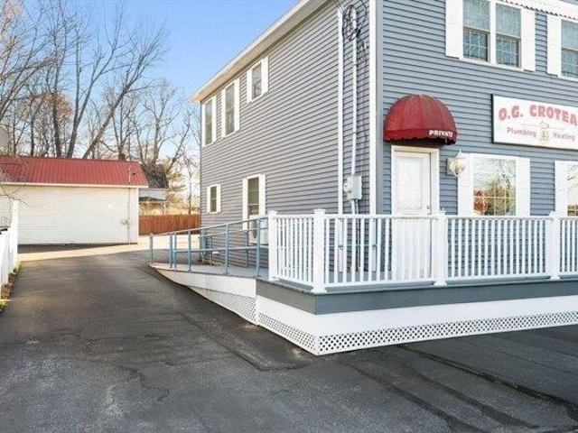 house with 3 bedroom, Fitchburg MA ES105113489