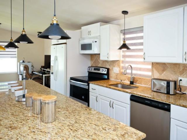 house with 3 bedroom, Fort Lauderdale FL DLS98567481