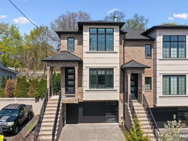 house with 3 bedroom, Fort Lee NJ DLS101660911