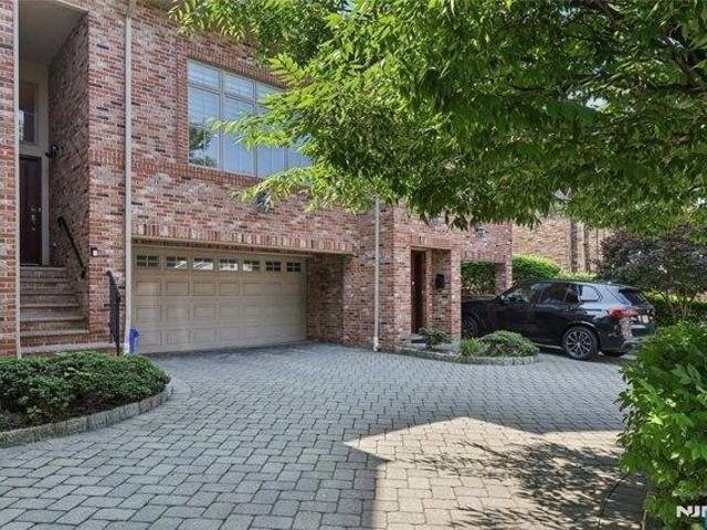 house with 3 bedroom, Fort Lee NJ DS104149724