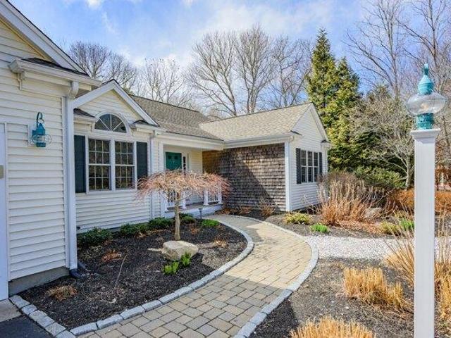 house with 3 bedroom, Forestdale MA DLS101748005