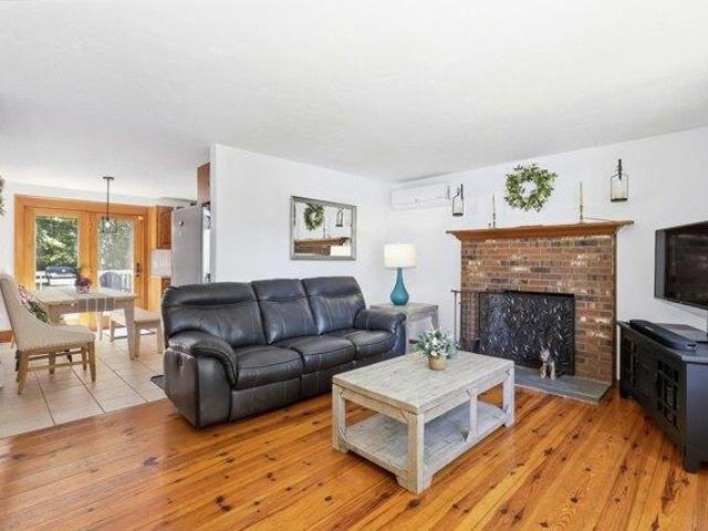 house with 3 bedroom, Forestdale MA DS104441967
