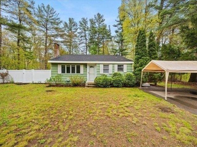 house with 3 bedroom, Foxboro MA DS104075125