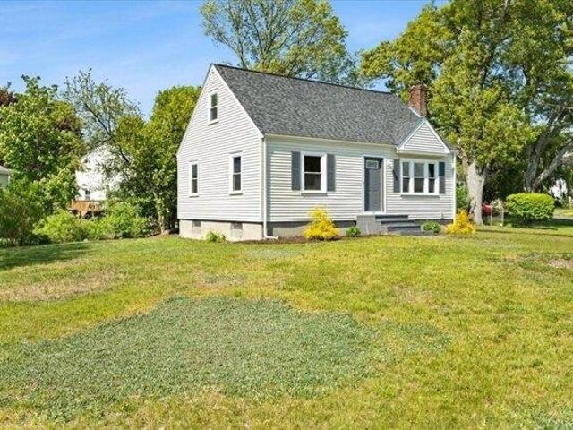 house with 3 bedroom, Foxboro MA DS104075221