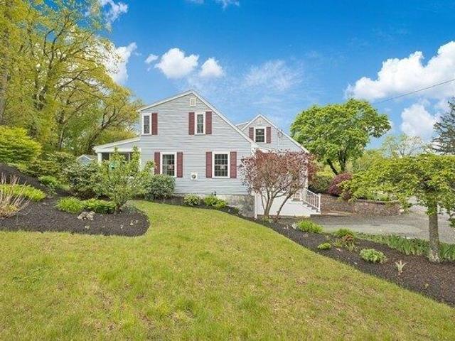 house with 3 bedroom, Foxboro MA ES104236290