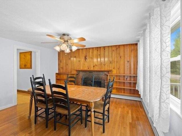 house with 3 bedroom, Foxboro MA ES105117454